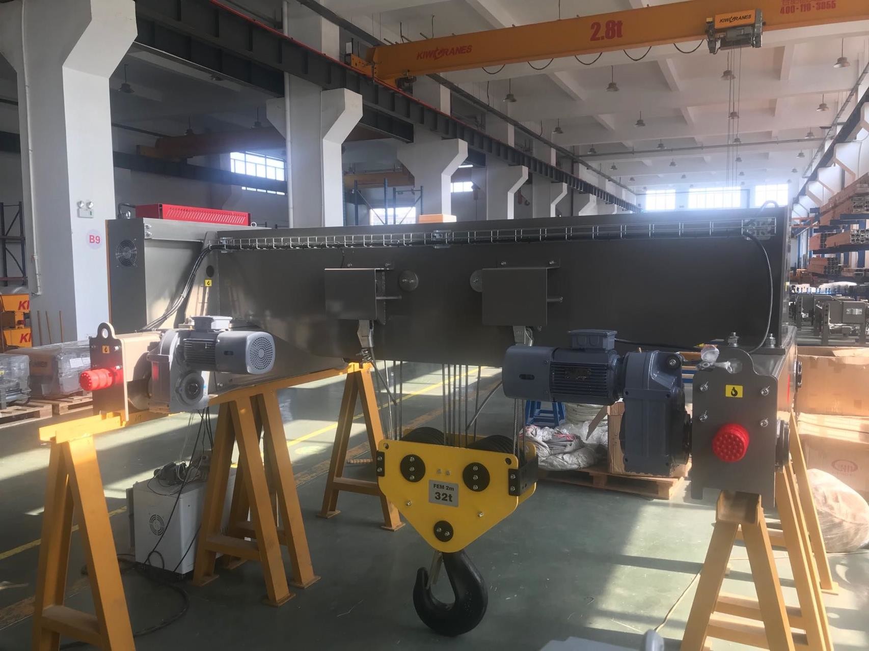 Factory Radio Remote Control Double Girder Electric Wire Rope Hoist 10 Ton
