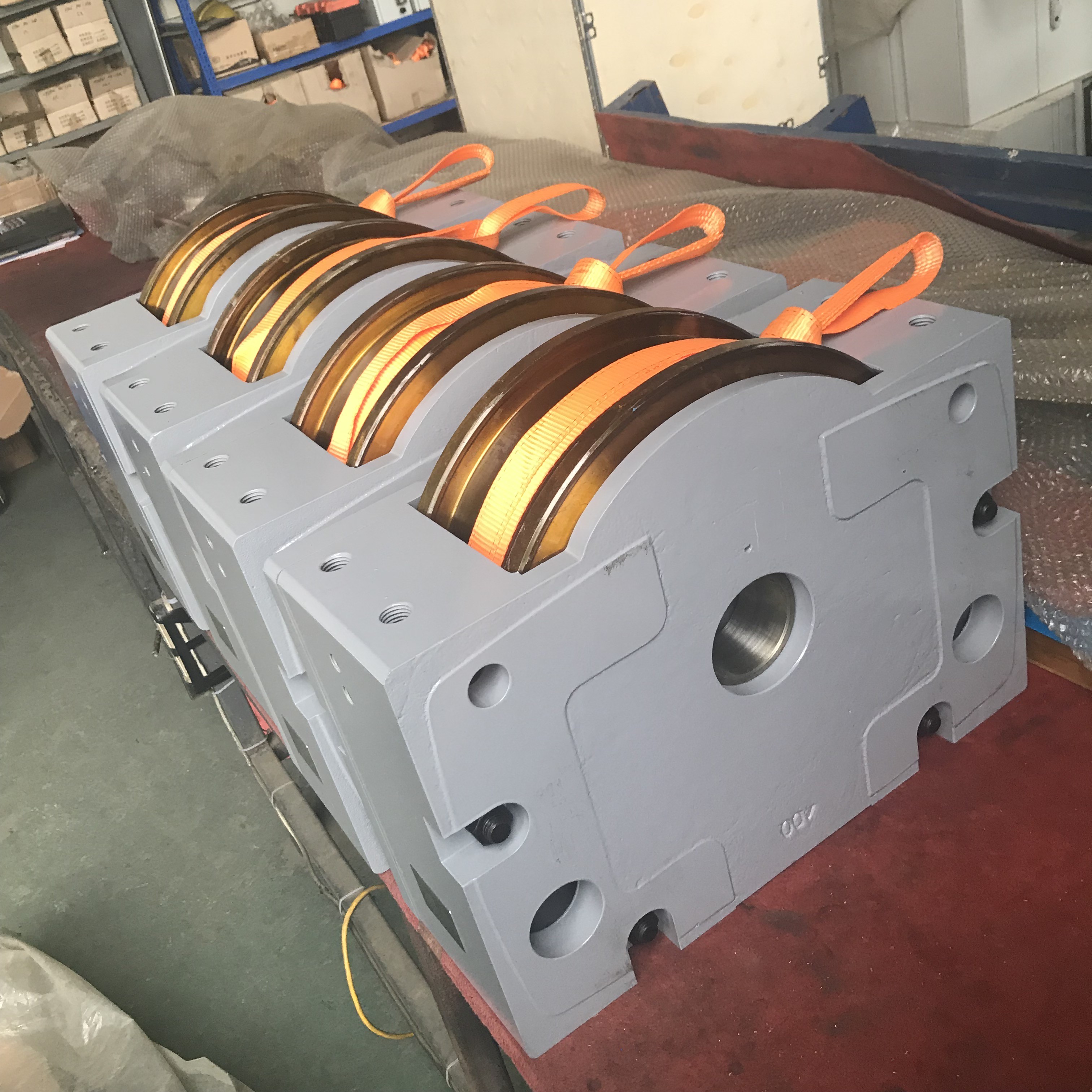 Gantry Systems Rail Traveling Transfer Cranes Wheel Block With Drive Motor